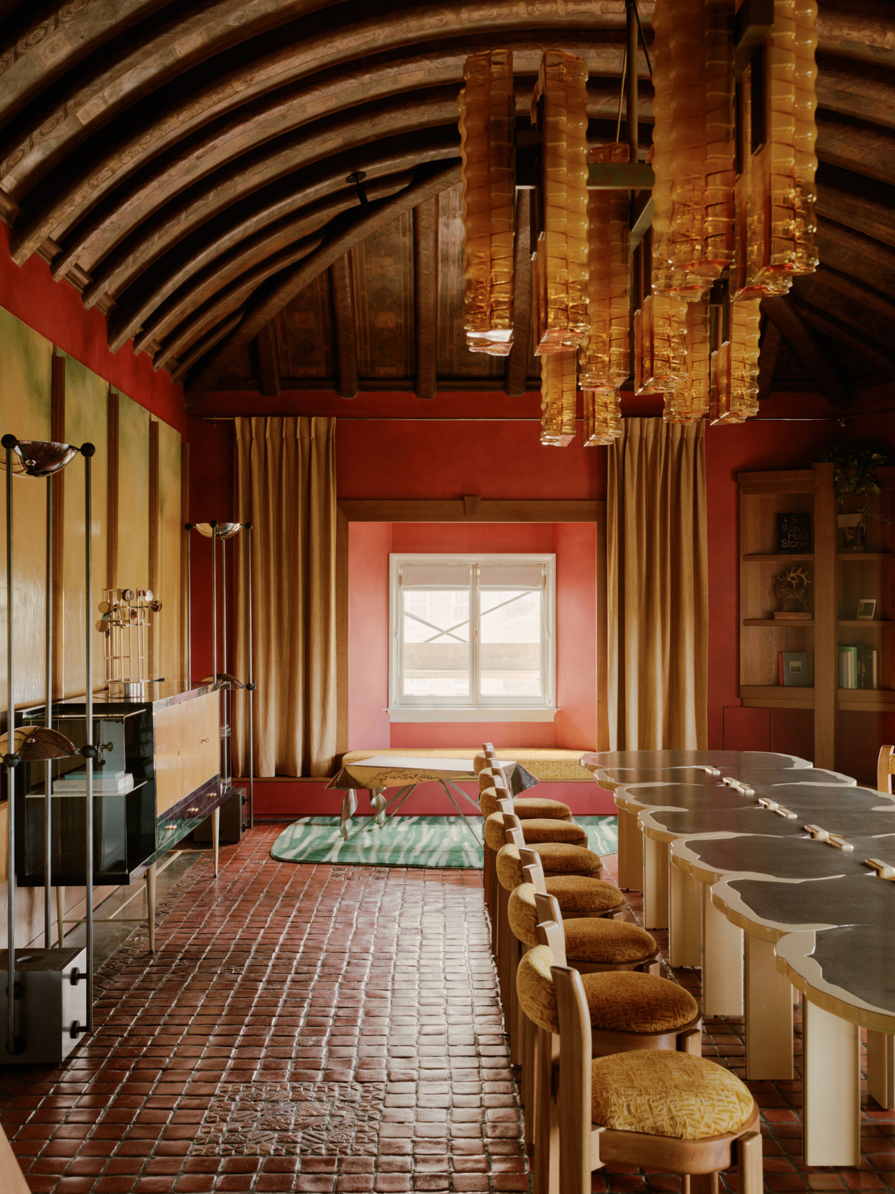 Hugo Toro — VILLA ALBERTINE / NEW YORK - Hugo Toro