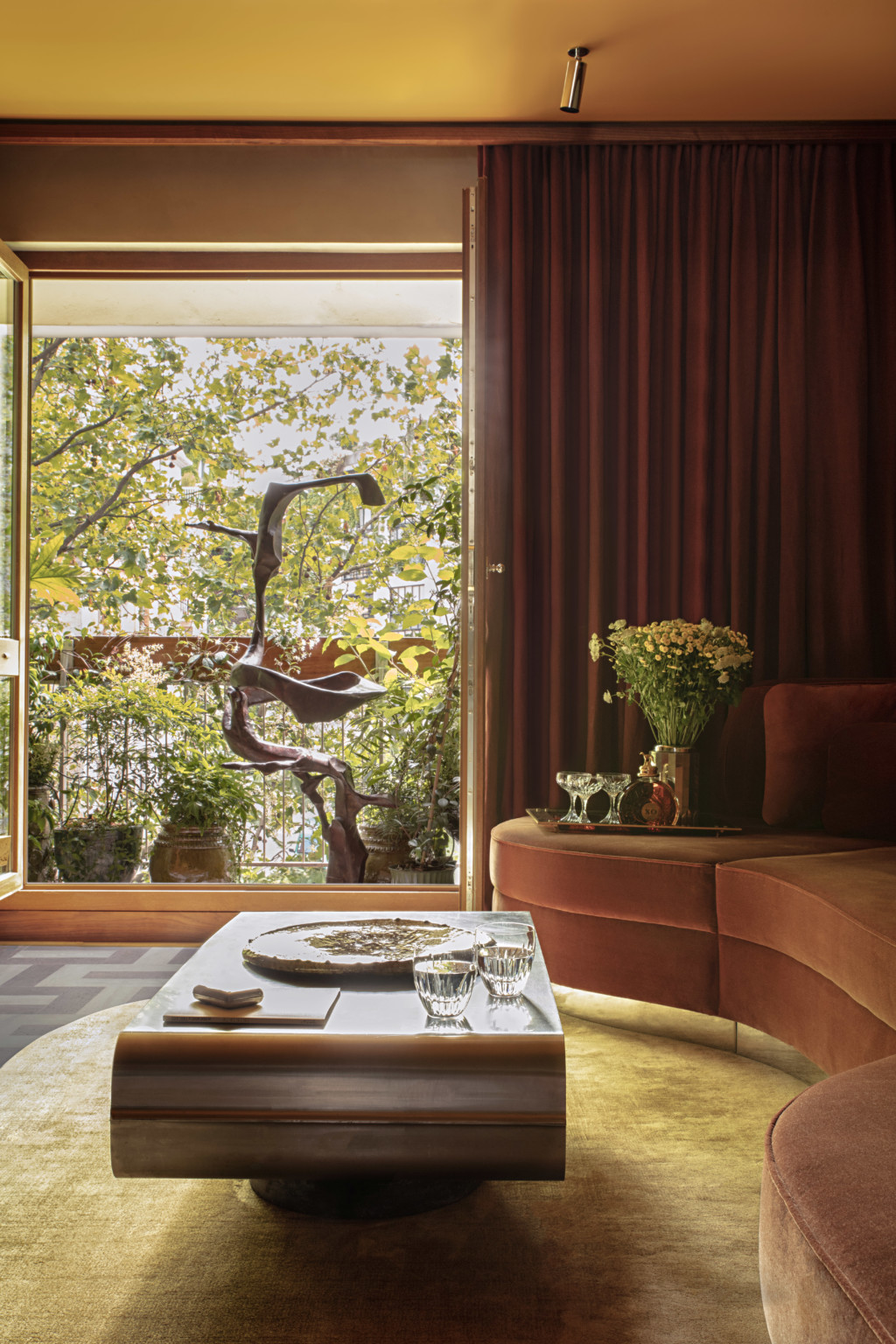 Hugo Toro — APPARTEMENT BUTTES CHAUMONT / PARIS - Hugo Toro