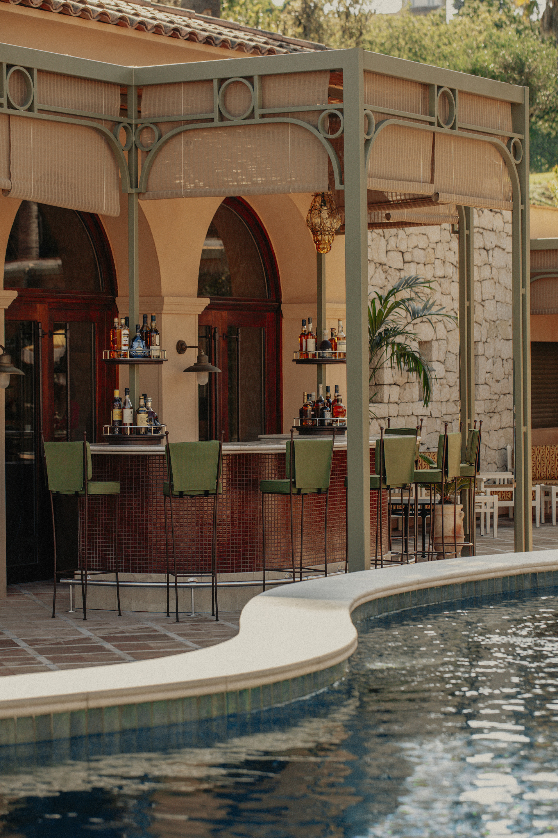 Hugo Toro — LE MAS CANDILLE / MOUGINS / LE POOL - Hugo Toro