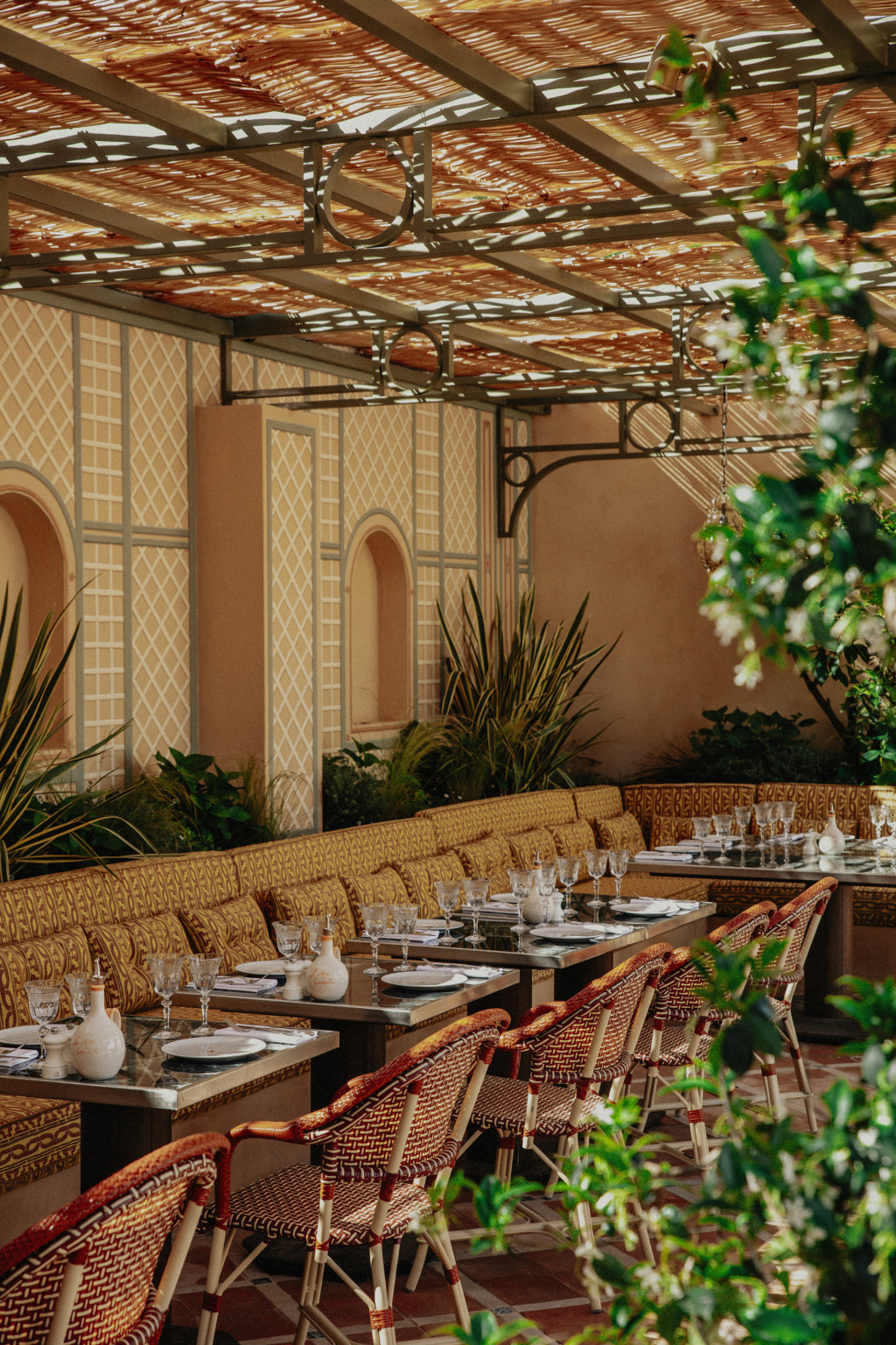 Hugo Toro — LE MAS CANDILLE / MOUGINS / LE POOL - Hugo Toro